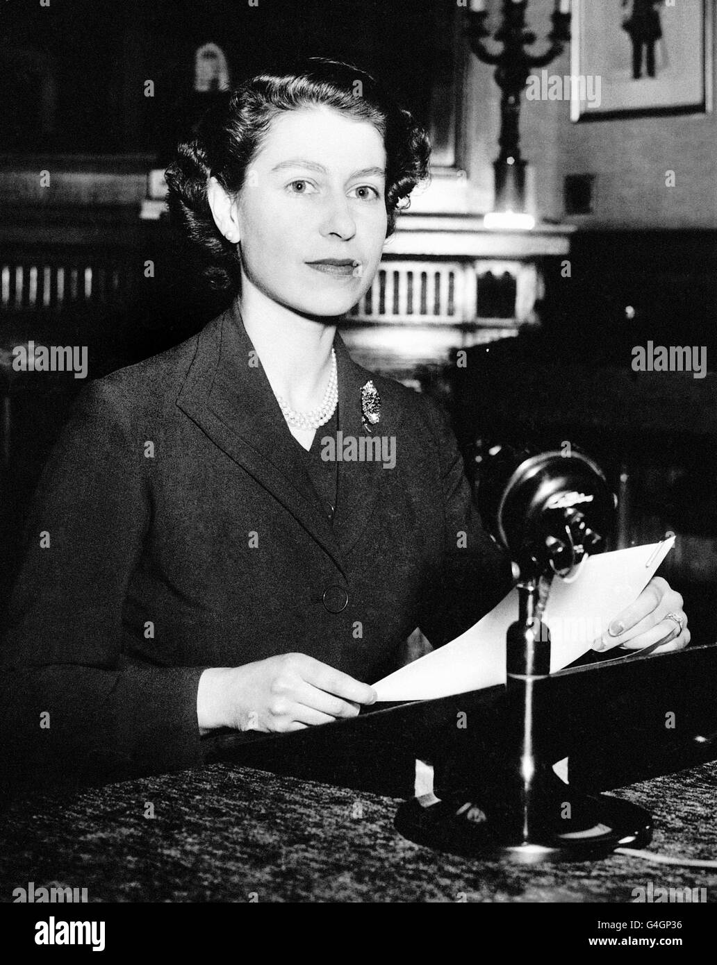 Sandringham christmas queen Black and White Stock Photos & Images - Alamy