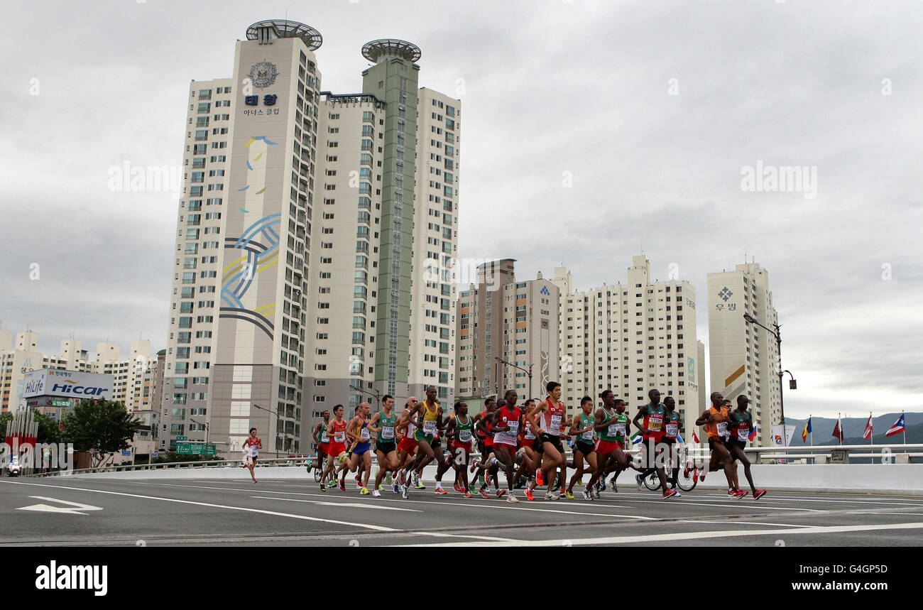 Marathon run 2011 hi-res stock photography and images - Alamy