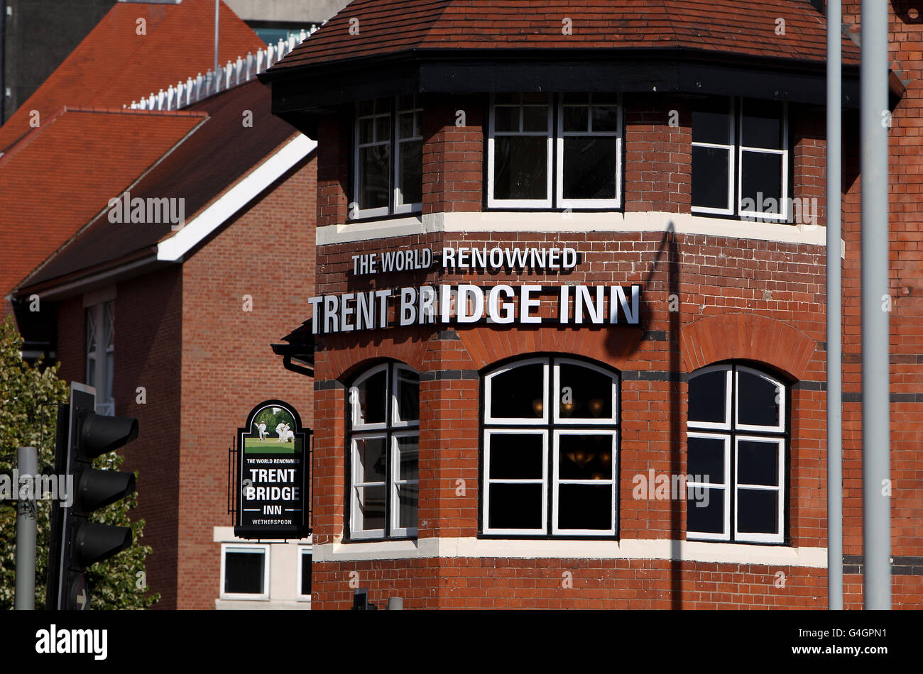 Trent Bridge Inn - Nottingham Stock Photo - Alamy