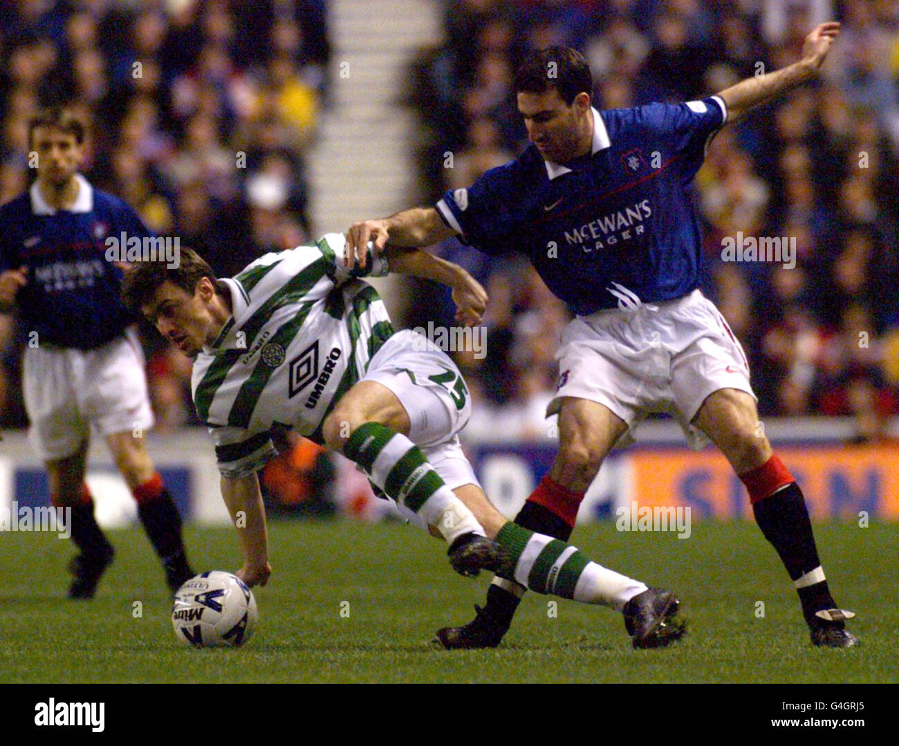 Ranger's Tony Vidmar in action Stock Photo - Alamy