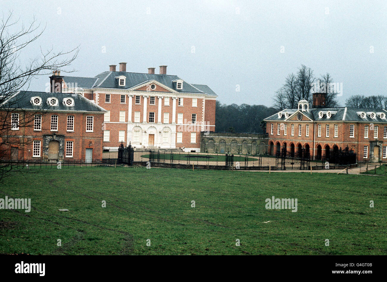 Chevening house sevenoaks hi-res stock photography and images - Alamy