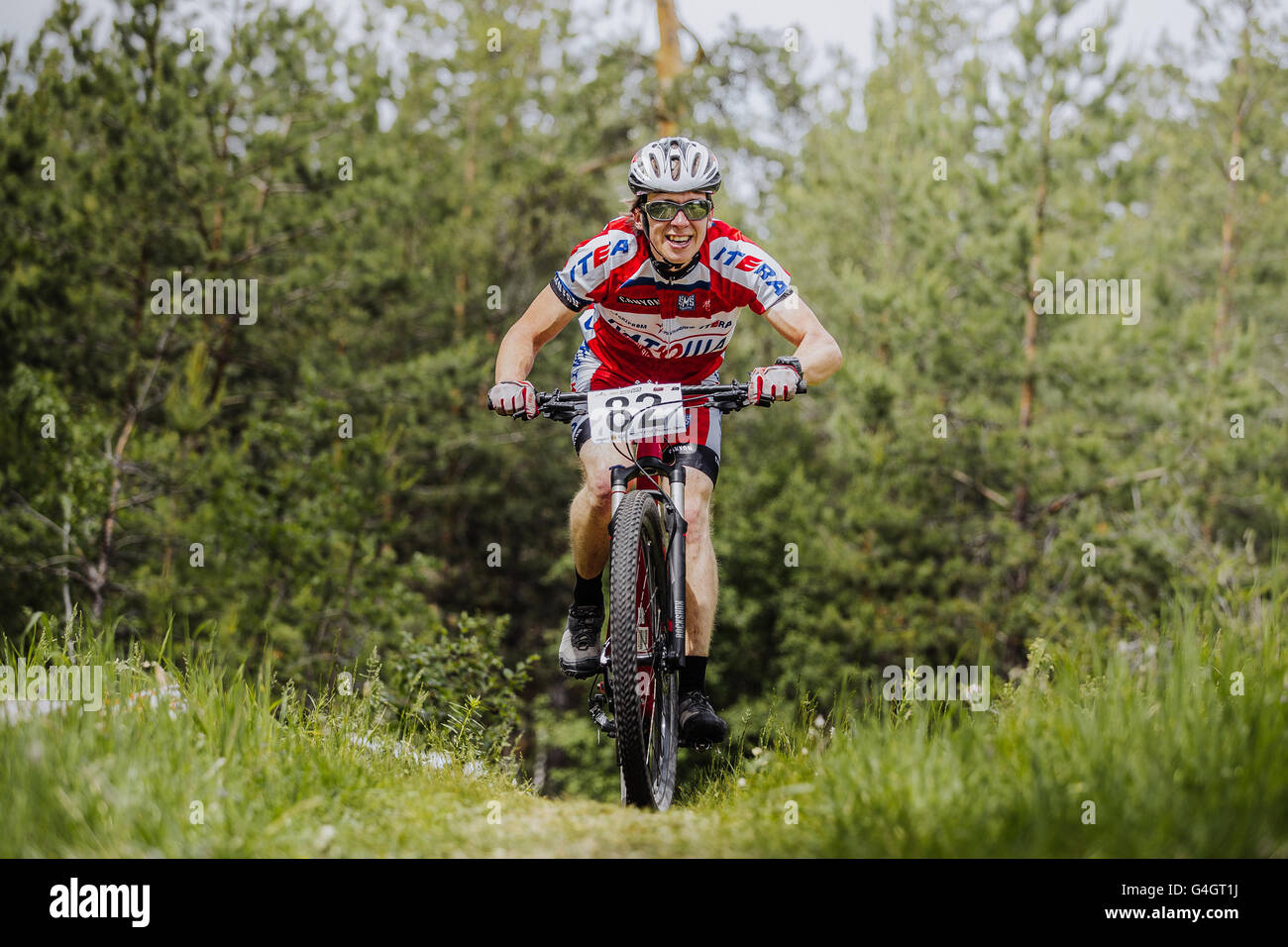 Biker cross hi-res stock photography and images - Alamy
