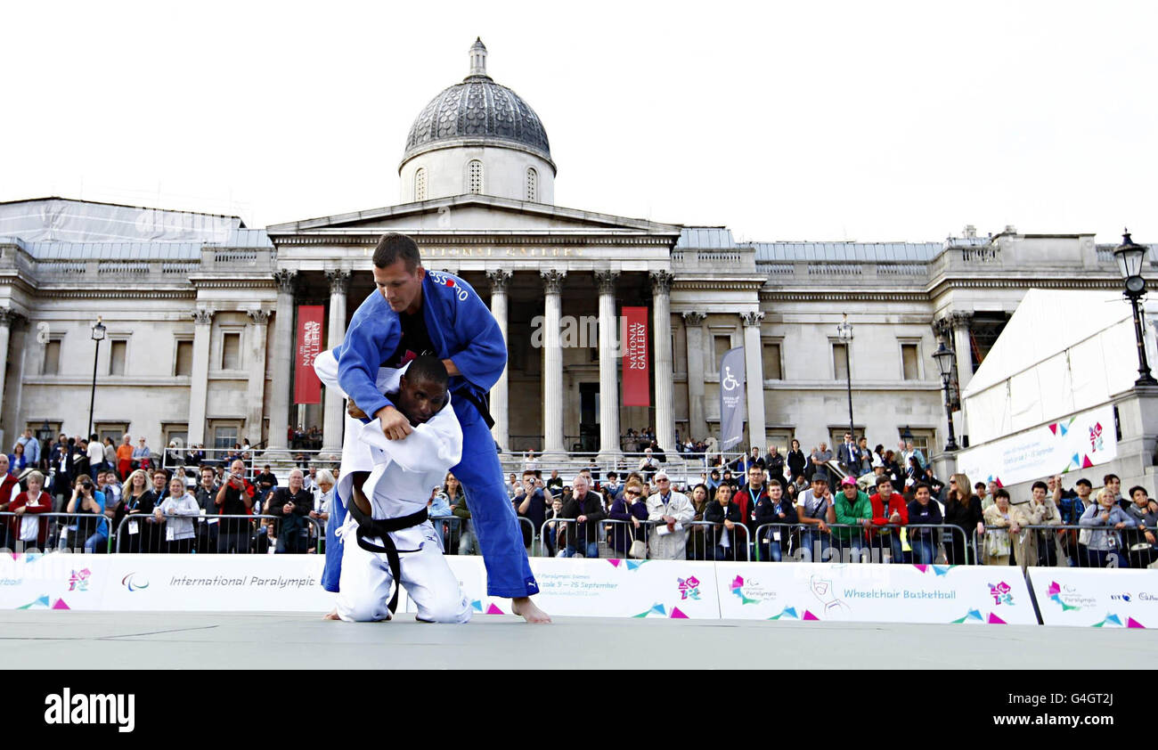 Darren Harris from Wolverhampton who is blind fights Julian Davis (rear ...