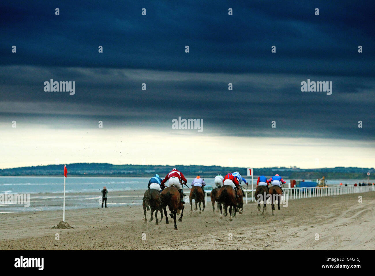 Horse Racing - Laytown Stock Photo - Alamy