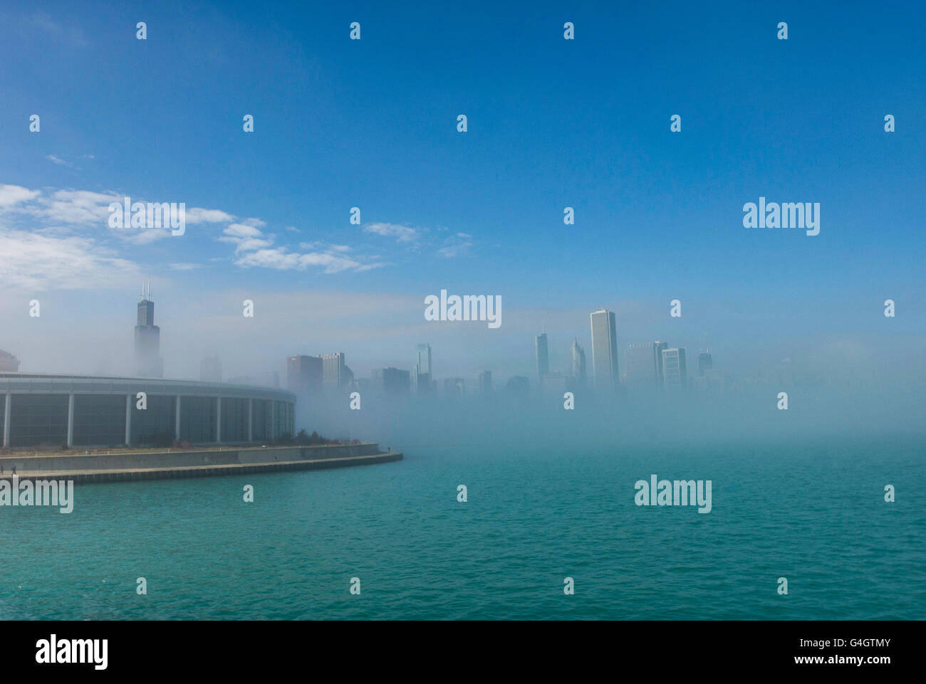 Chicago skyline panorama with skyscrapers over Lake Michigan with ...
