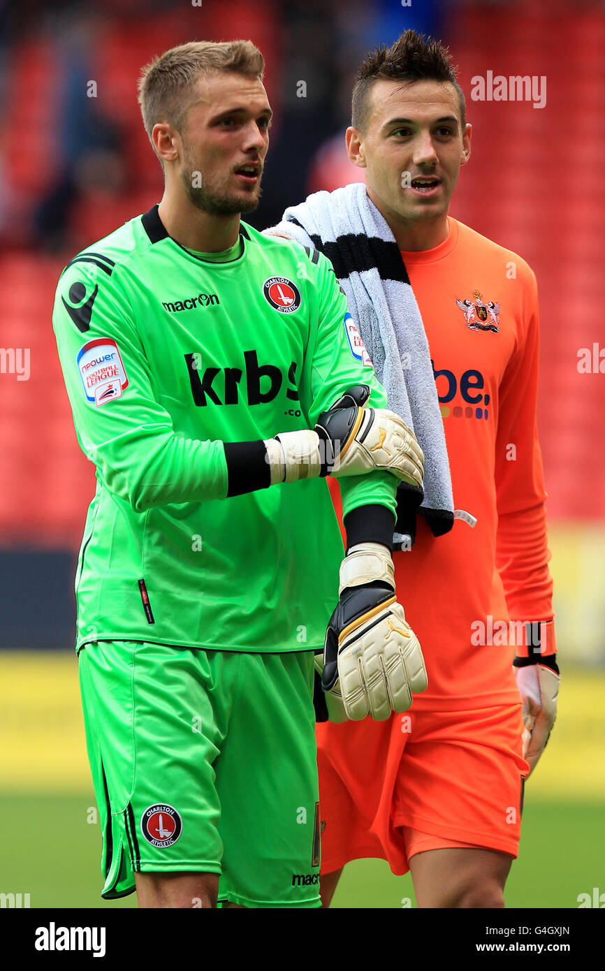 Charlton Athletic's goalkeeper Ben Hamer (left) and Exeter City ...