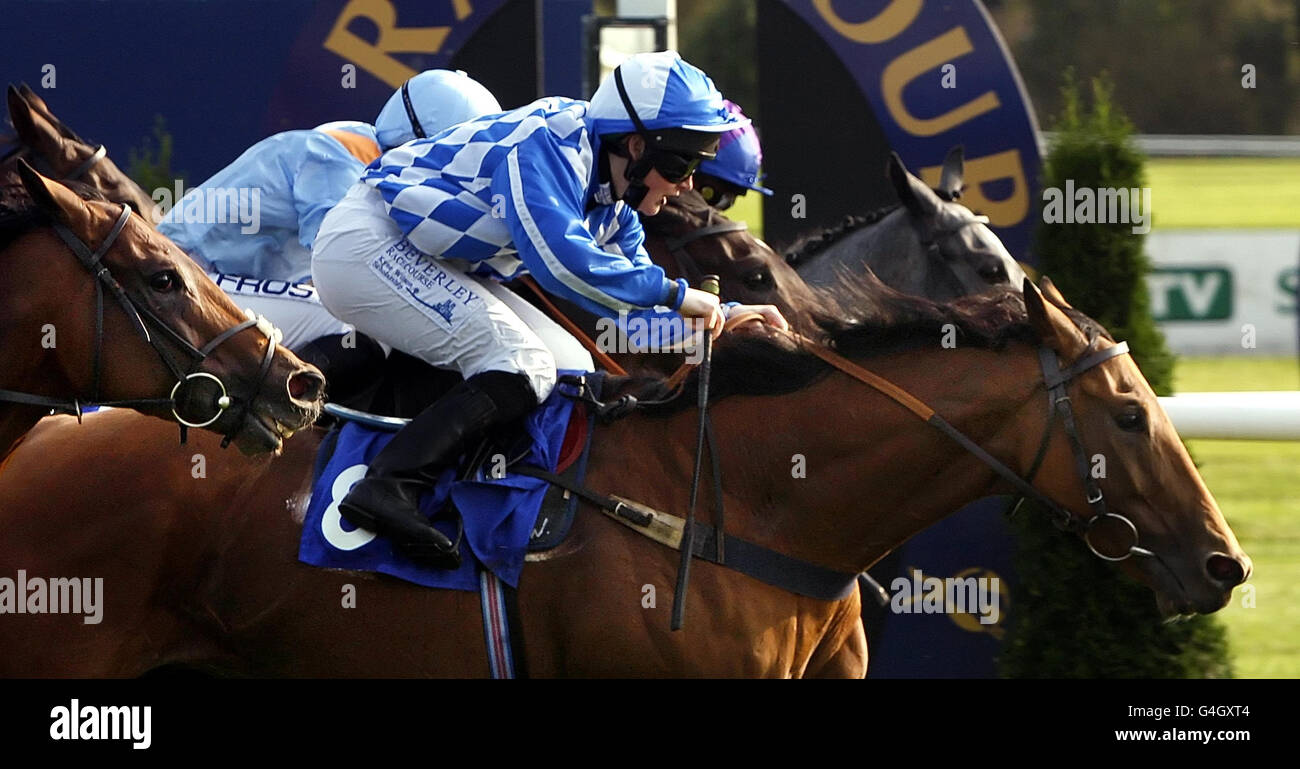 William Hill Horse Racing High Resolution Stock Photography and Images ...