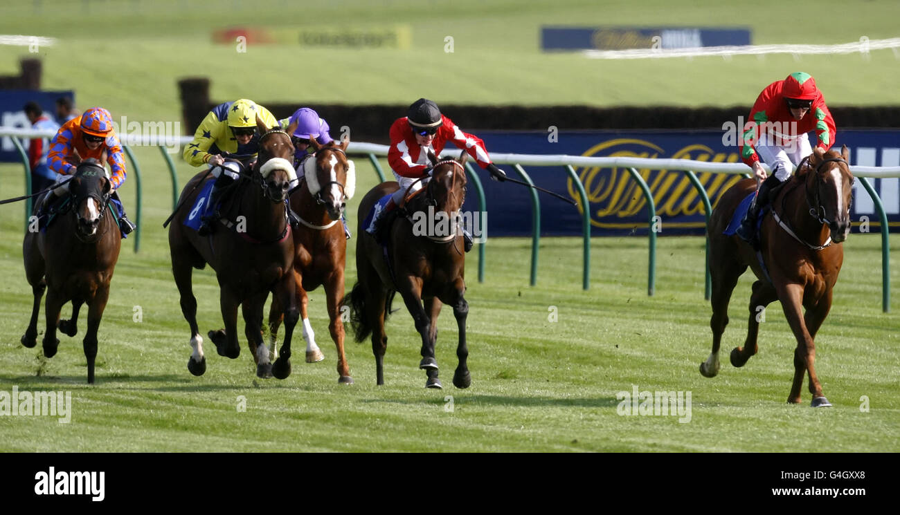 Jockey Daniel Tudhope (far right) riding Frang Kondiew wins the The Fly ...