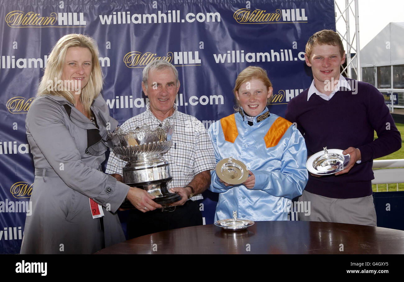 (left-right) Jennie Prest Sponsorship Manager William Hill presents the ...