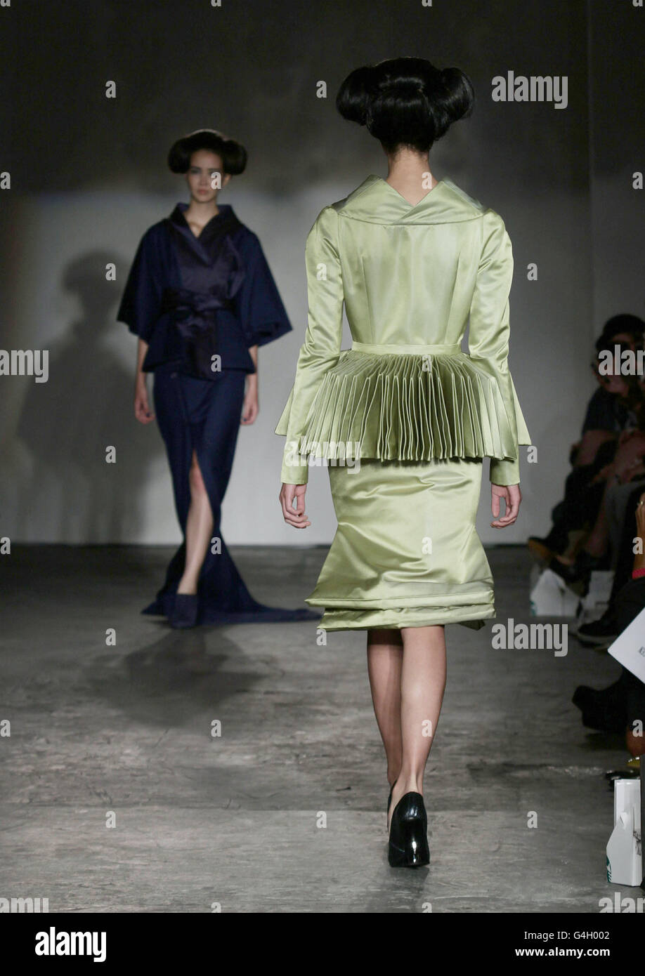 Full length model models modelling runway mangpa hi-res stock ...