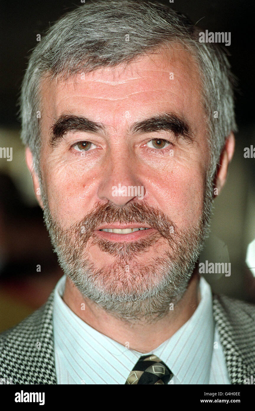 PA NEWS PHOTO 2/10/97 KERRY POLLARD, LABOUR M.P. ATTENDING THE 1997 ...