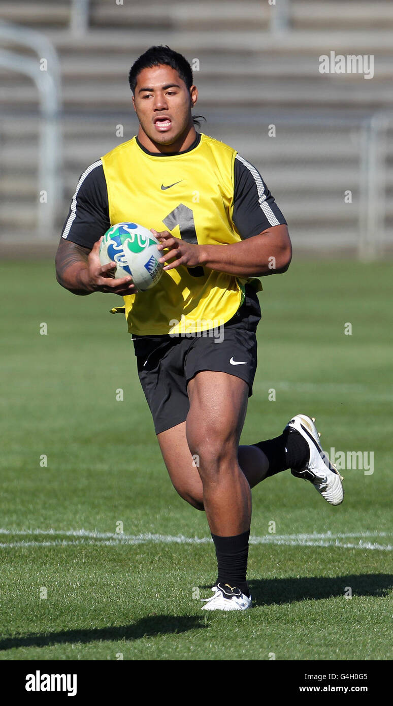 Carisbrook stadium hi-res stock photography and images - Alamy