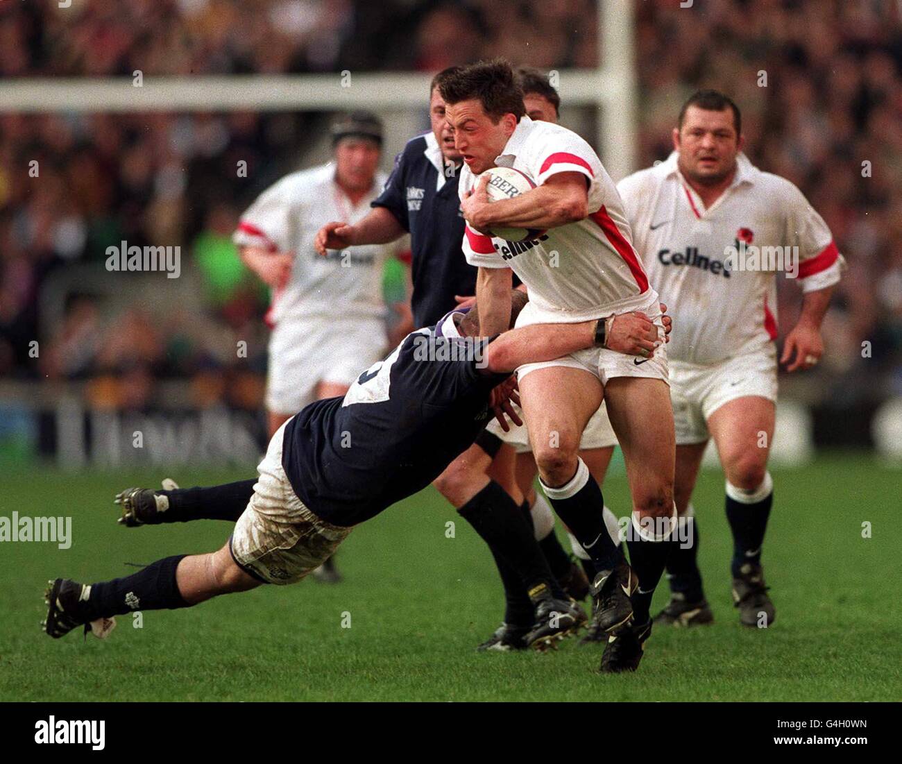 Paul burnell tackles dan luger hi-res stock photography and images - Alamy