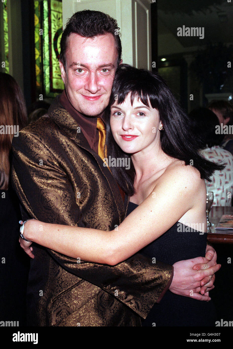 FASHION/Stephen Tompkinson & Dervla Kirwan Stock Photo: 106096375 - Alamy FASHION/Stephen Tompkinson & Dervla Kirwan Stock Photo: 106096375 - Alamy