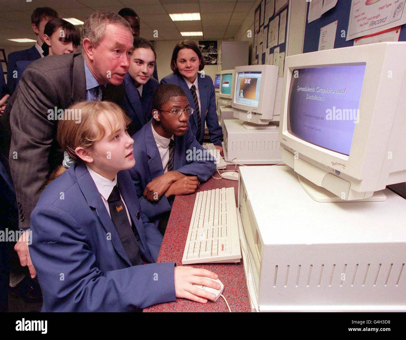 See pa story education tables hi-res stock photography and images - Alamy