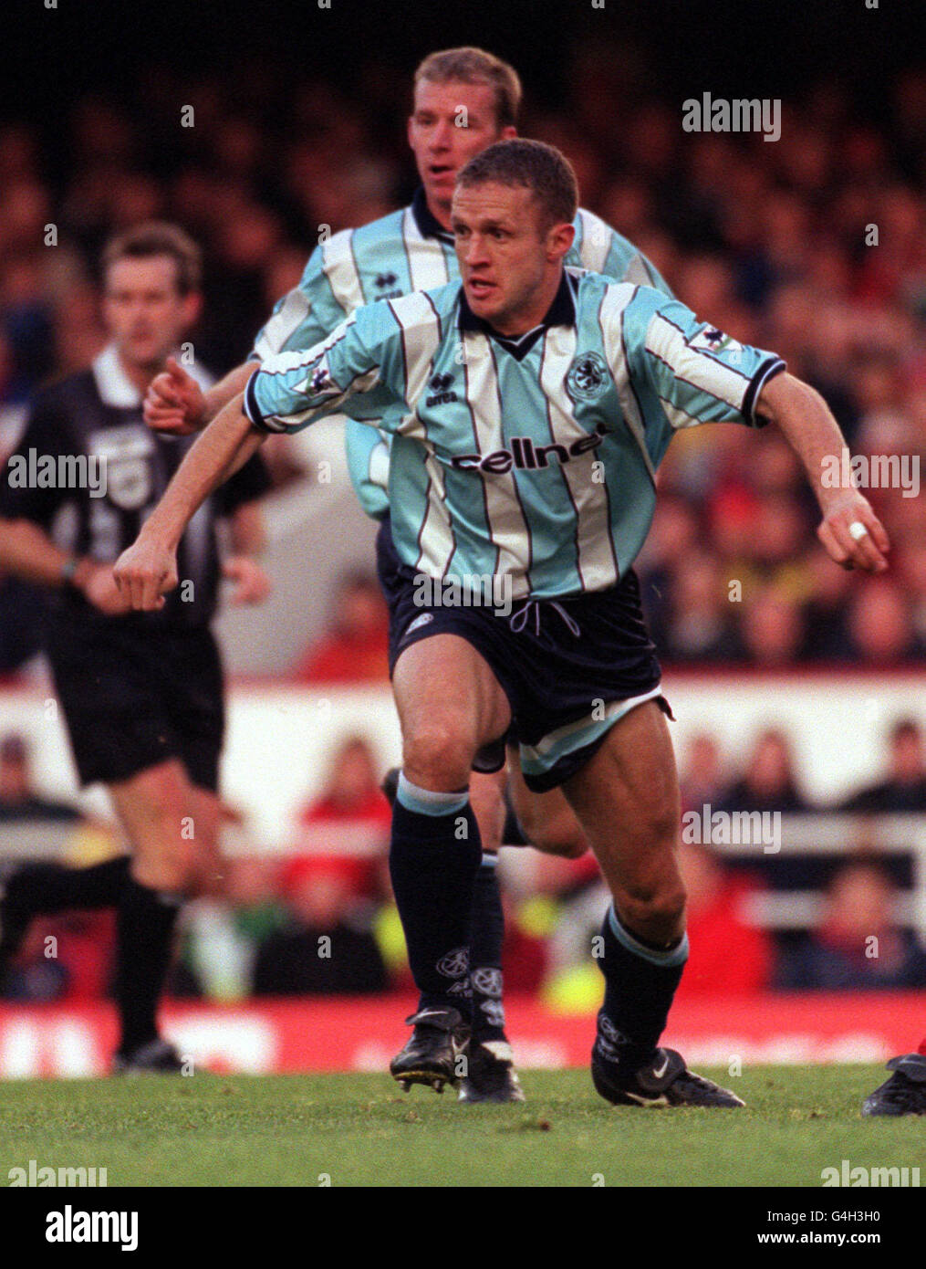 Fa carling premiership match highbury hi-res stock photography and ...