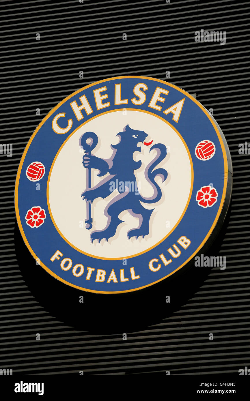 Chelsea football club logo emblem on hi-res stock photography and ...