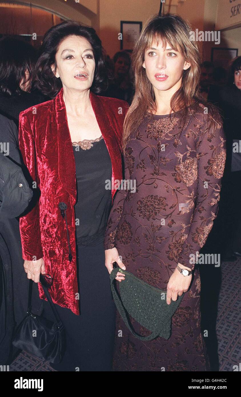 Arrive for tonights friday 1998 european film awards presentation ...