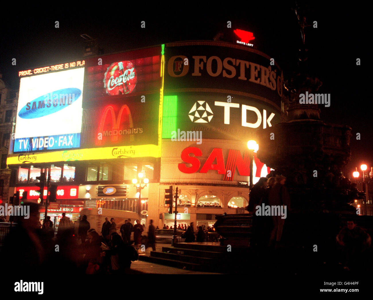 The new coca cola sign in piccadilly circus hi-res stock photography ...