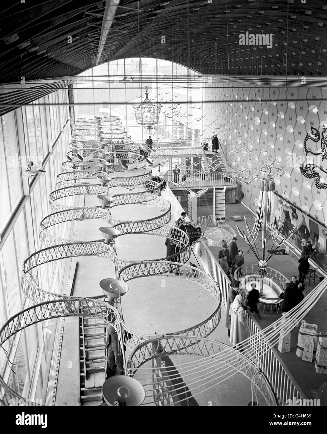 Festival of britain 1951 south bank hi-res stock photography and images ...