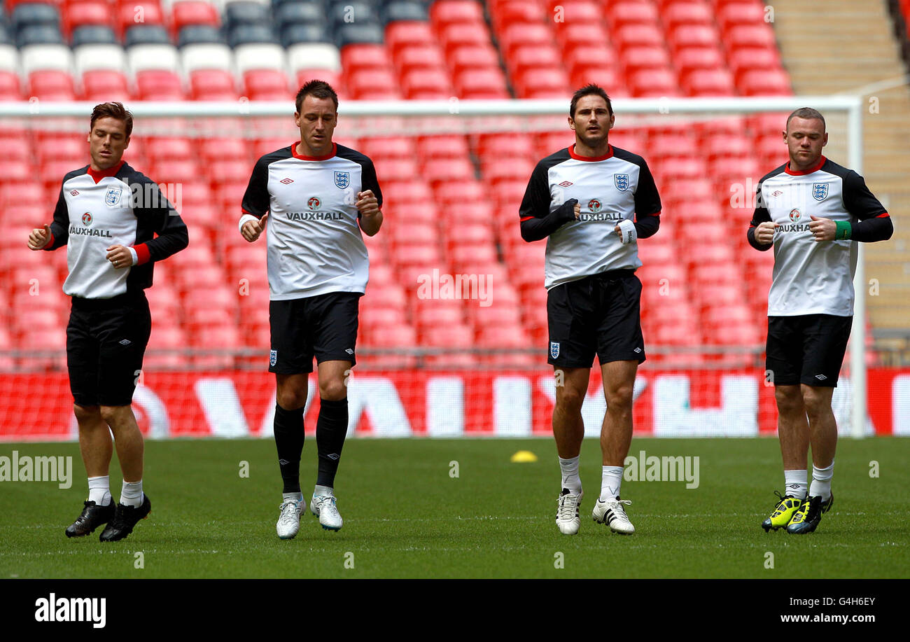 (L-R) England's Scott Parker, John Terry, Frank Lampard and Wayne ...