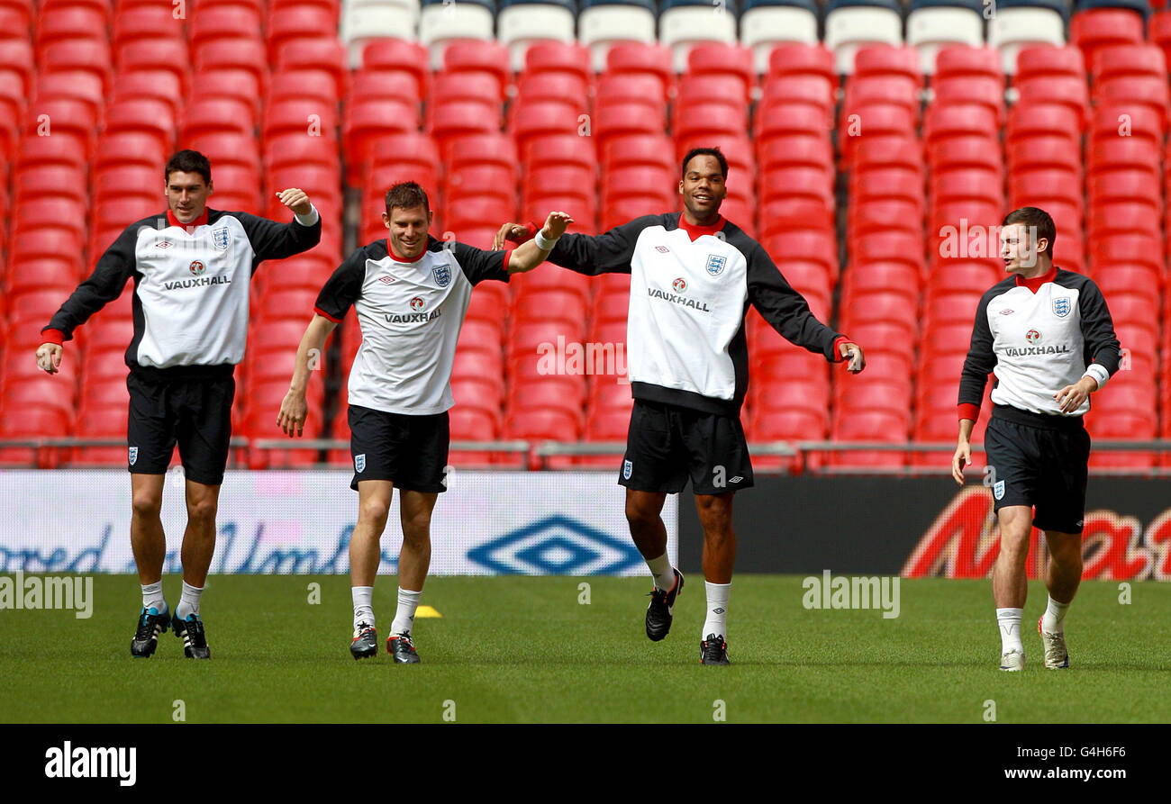 (L-R) England and Manchester City's Gareth Barry, James Milner, Joleon ...
