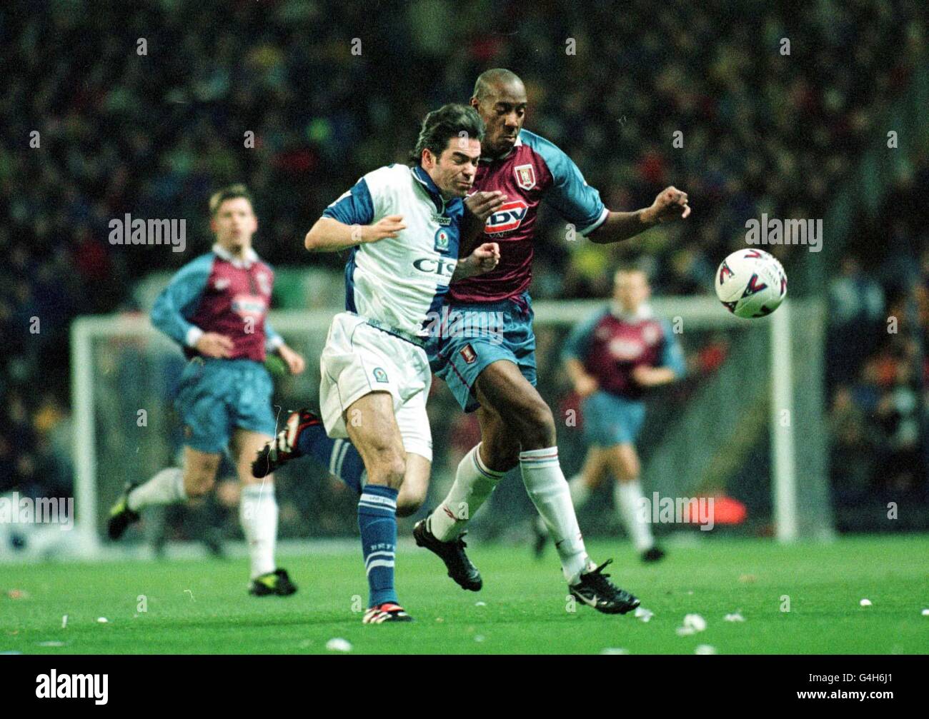 Kenna dublin compete ball hi-res stock photography and images - Alamy