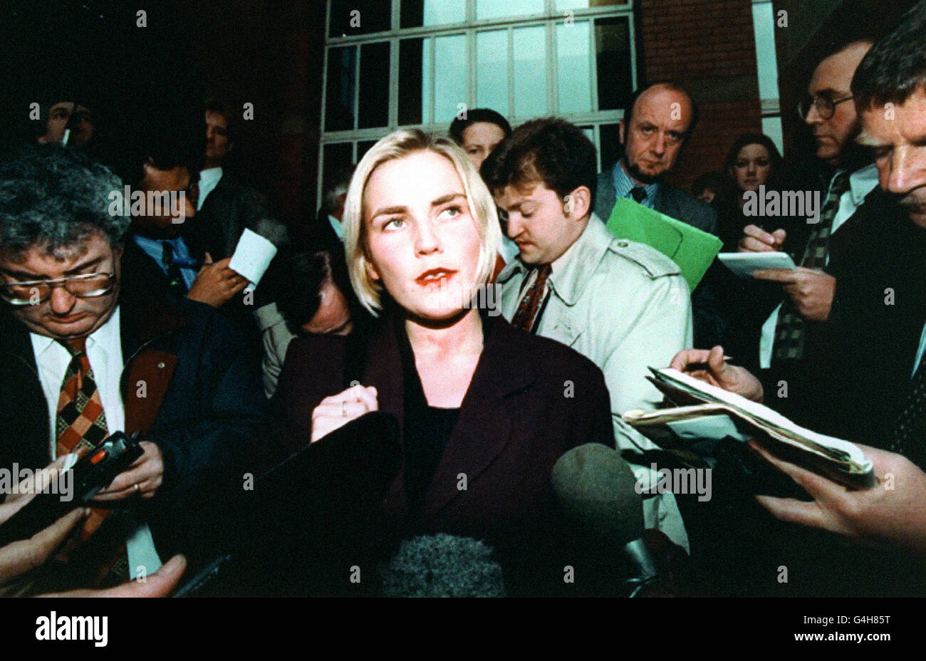 PA NEWS PHOTO 9/12/96 NURSERY TEACHER LISA POTTS, PRAISED BY A JUDGE ...
