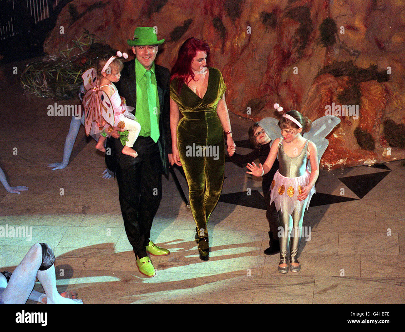 Jonathan ross family hi-res stock photography and images - Alamy