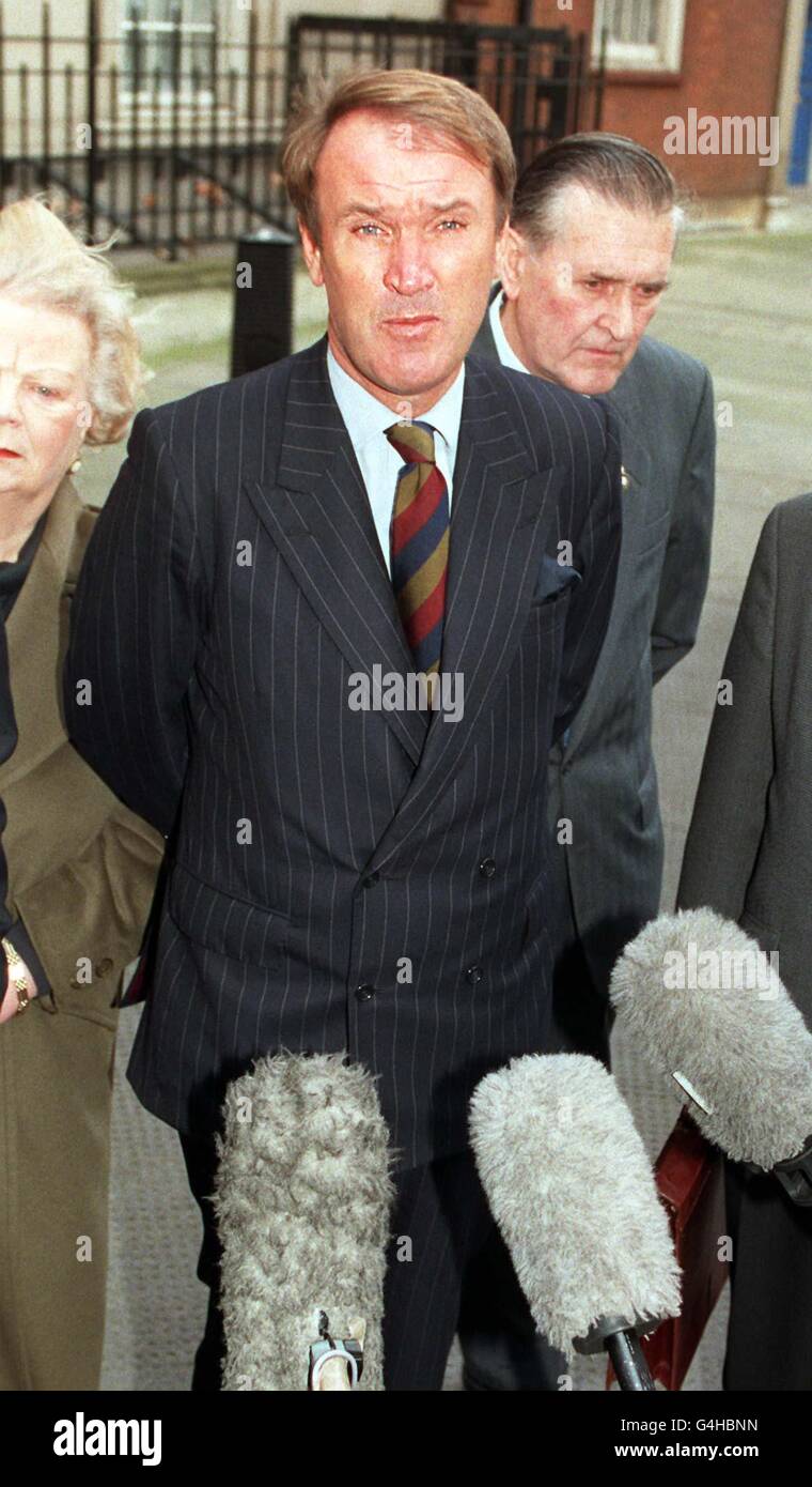 Andrew MacKay meets FAIR reps Stock Photo - Alamy