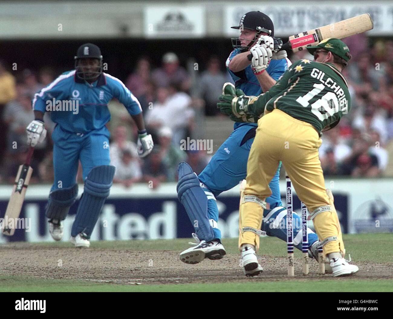 Vince Wells batting action Stock Photo - Alamy