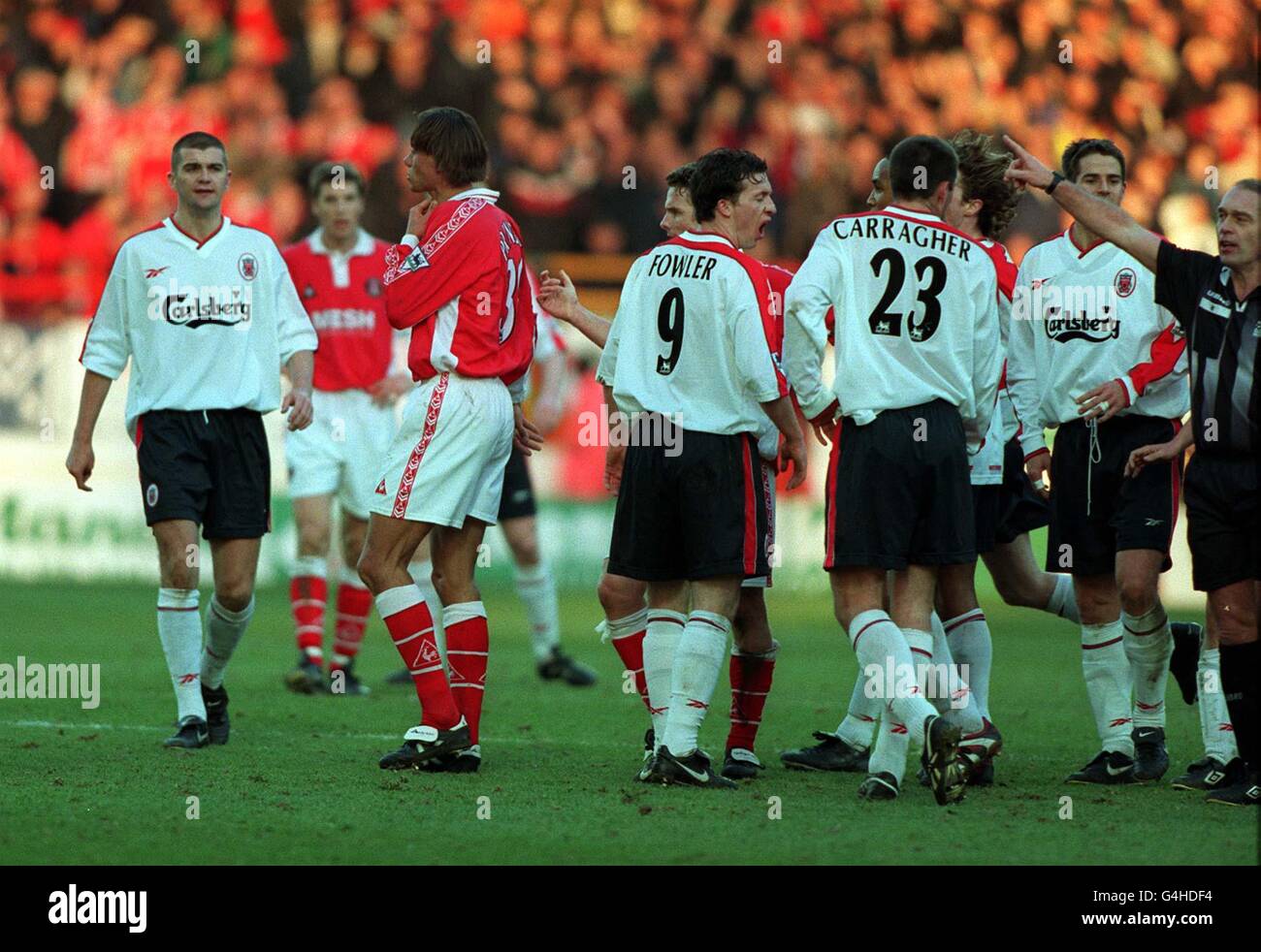 Mike reed referee hi-res stock photography and images - Alamy