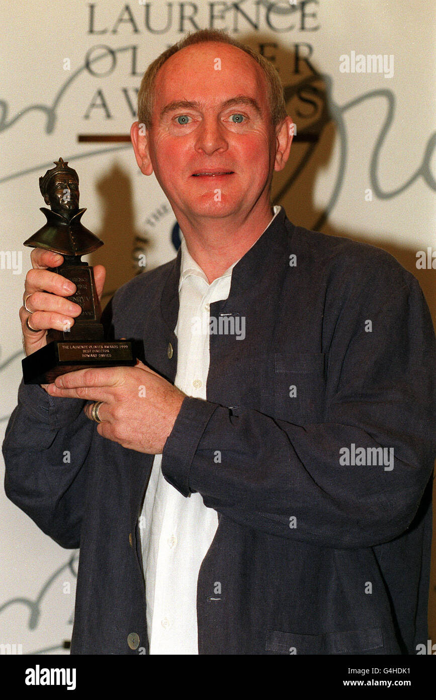 Howard Davis with his award for Best Director for 'The Iceman Cometh ...