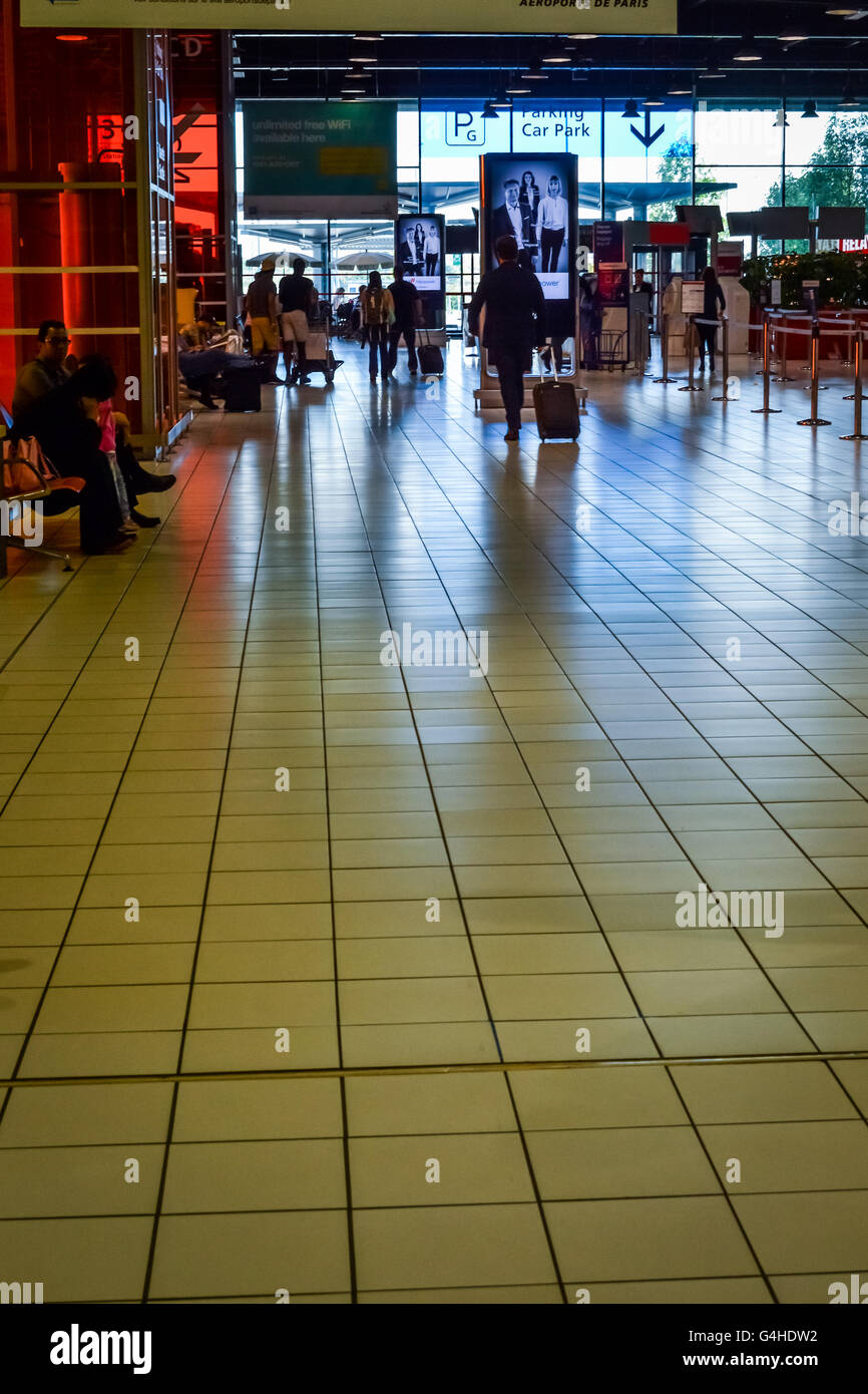 Airport entrance hall in CDG terminal G, Paris - France Stock Photo - Alamy