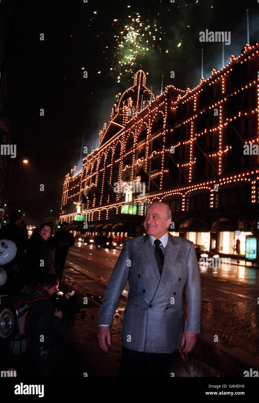 Harrods owner Mohamed Al Fayed celebrating the store's 150th ...