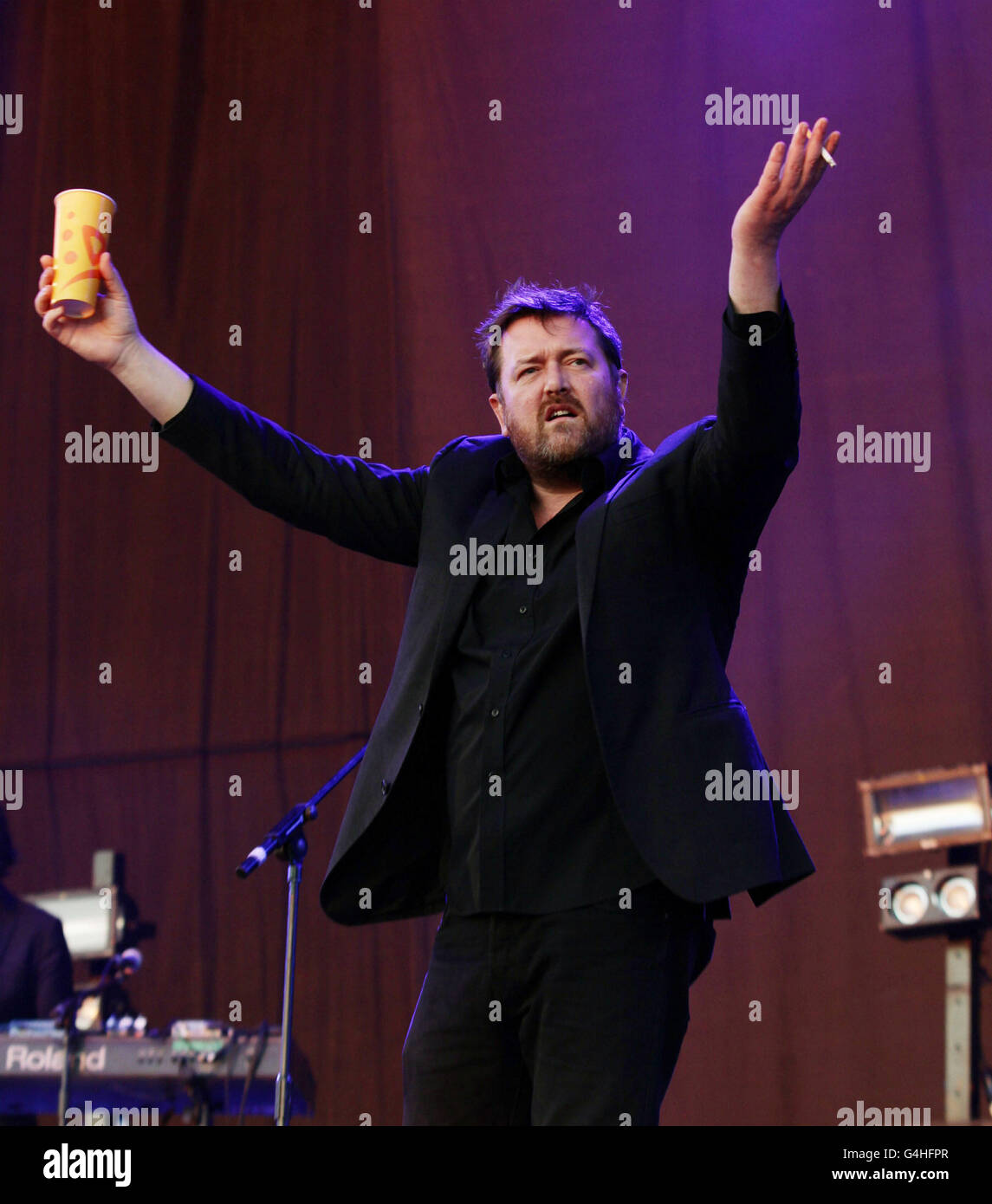 Guy Garvey of Elbow performing on the Main Stage at the Reading ...