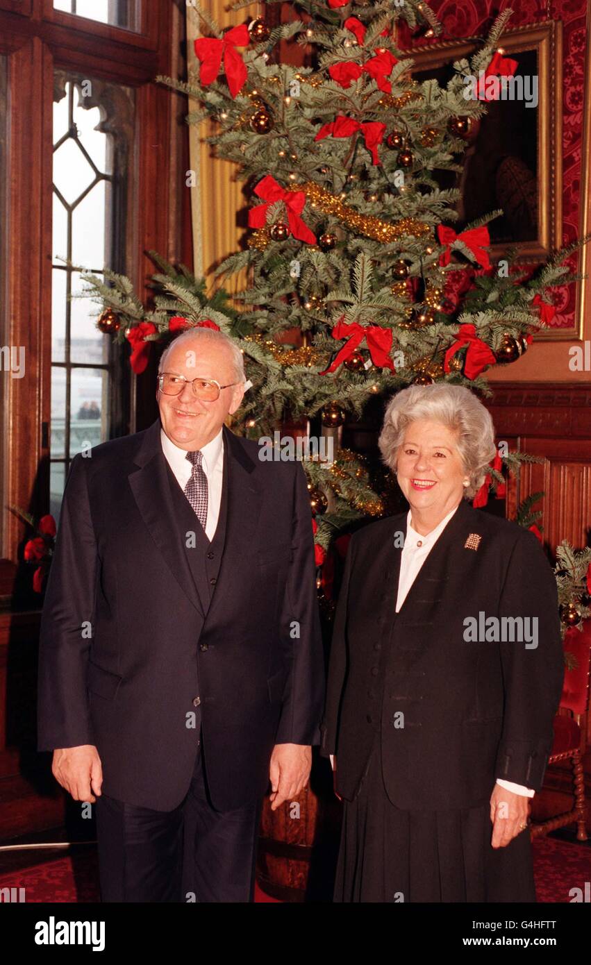 Betty boothroyd parliament hi-res stock photography and images - Alamy