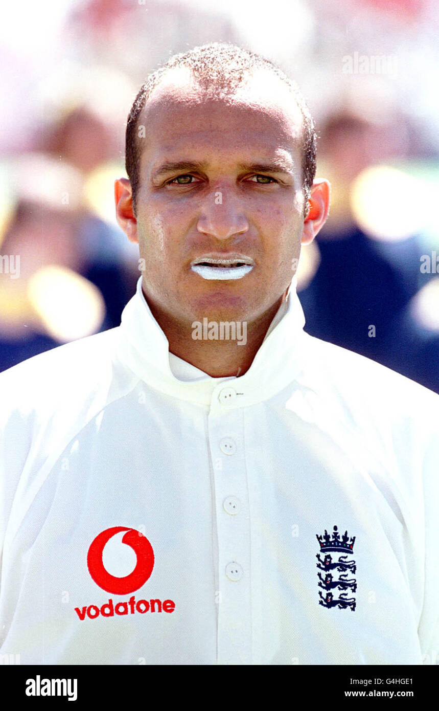 File picture england cricketer mark butcher hi-res stock photography ...