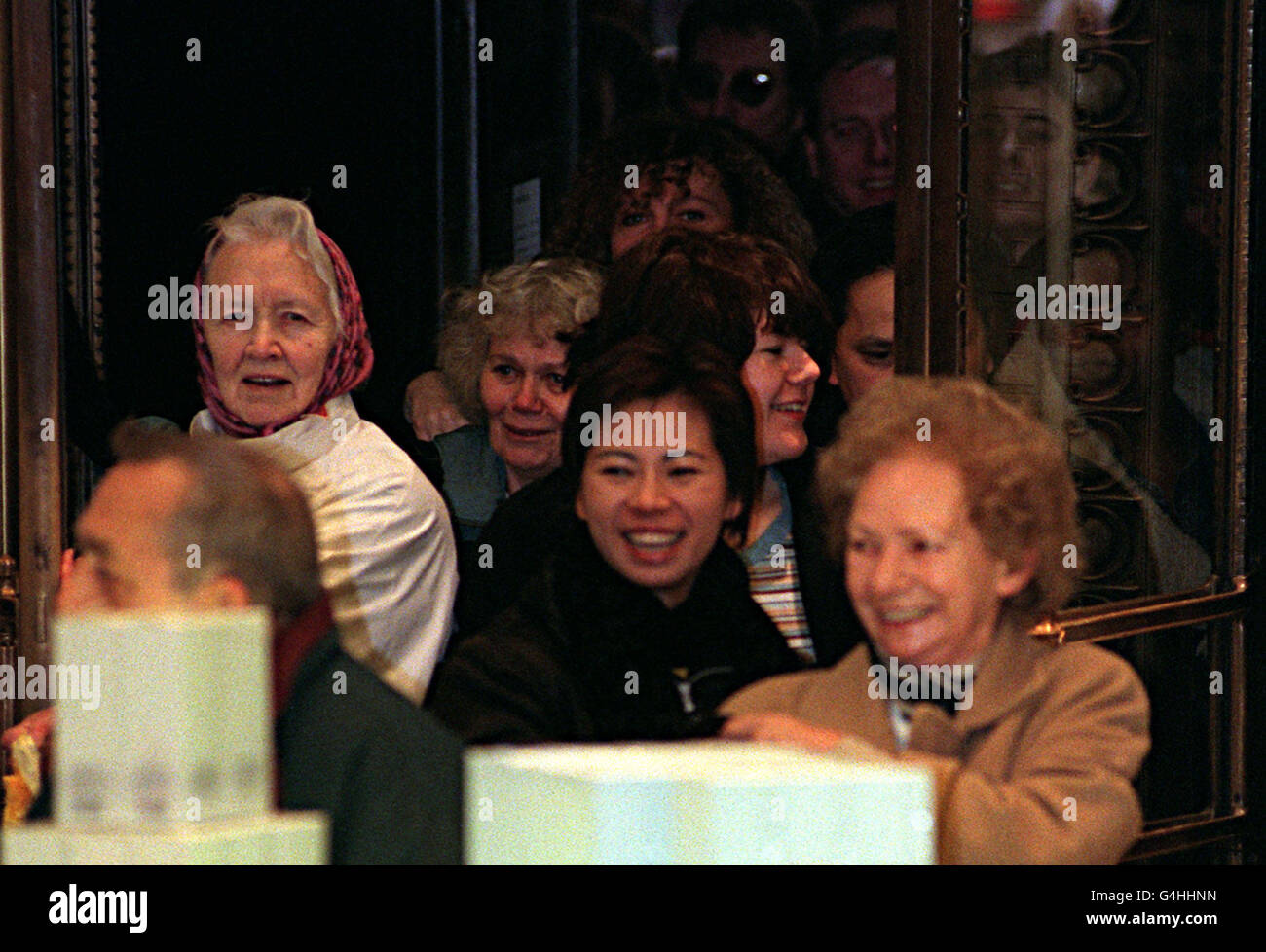 Shoppers rush into Selfridges department store in central London ...