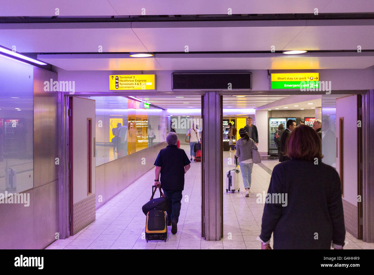 Terminal 3 signs at London Heathrow airport Stock Photo - Alamy