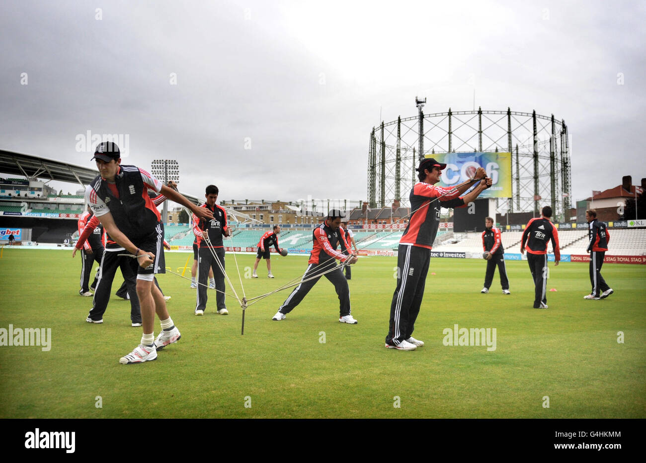 Sport cricket players stretching hi-res stock photography and images ...