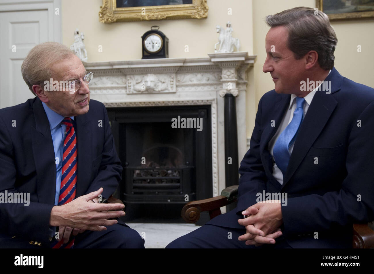 Speaking with sir david frost hi-res stock photography and images - Alamy