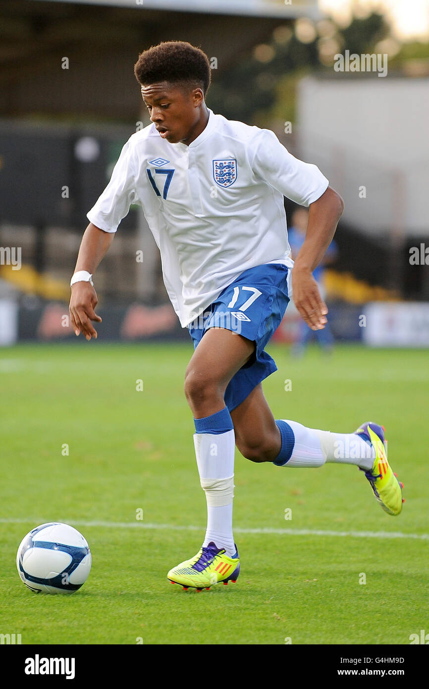 Soccer - Under 17 International Friendly - England v Italy - The Abbey ...
