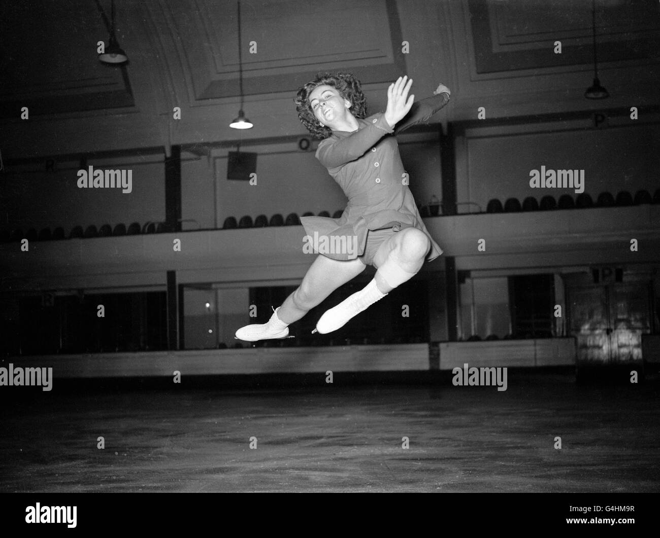 Ice Skating - Jeannette Altwegg Feature - Surrey Stock Photo - Alamy Ice Skating - Jeannette Altwegg Feature - Surrey Stock Photo - Alamy