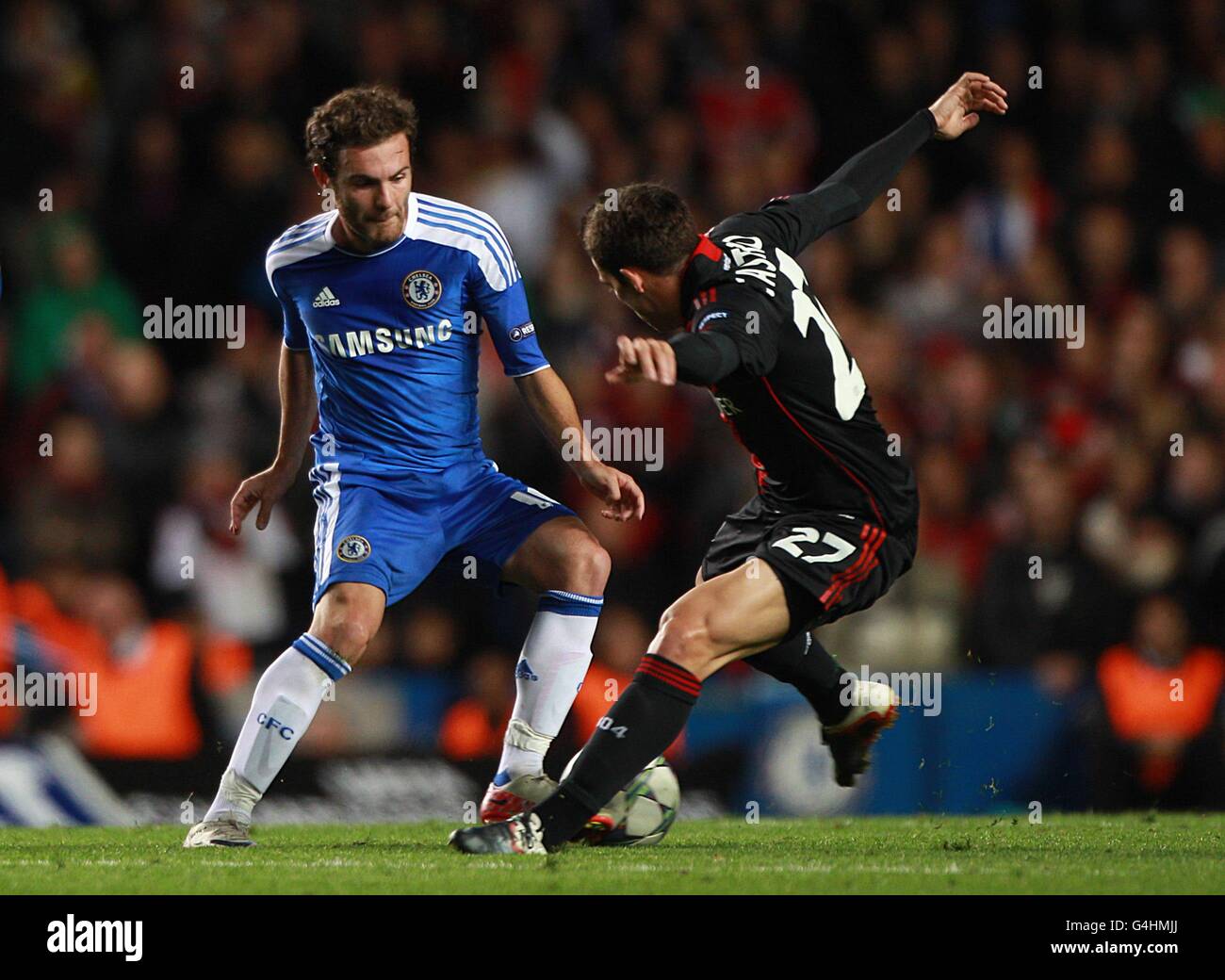 Chelsea v bayer leverkusen hi-res stock photography and images - Alamy