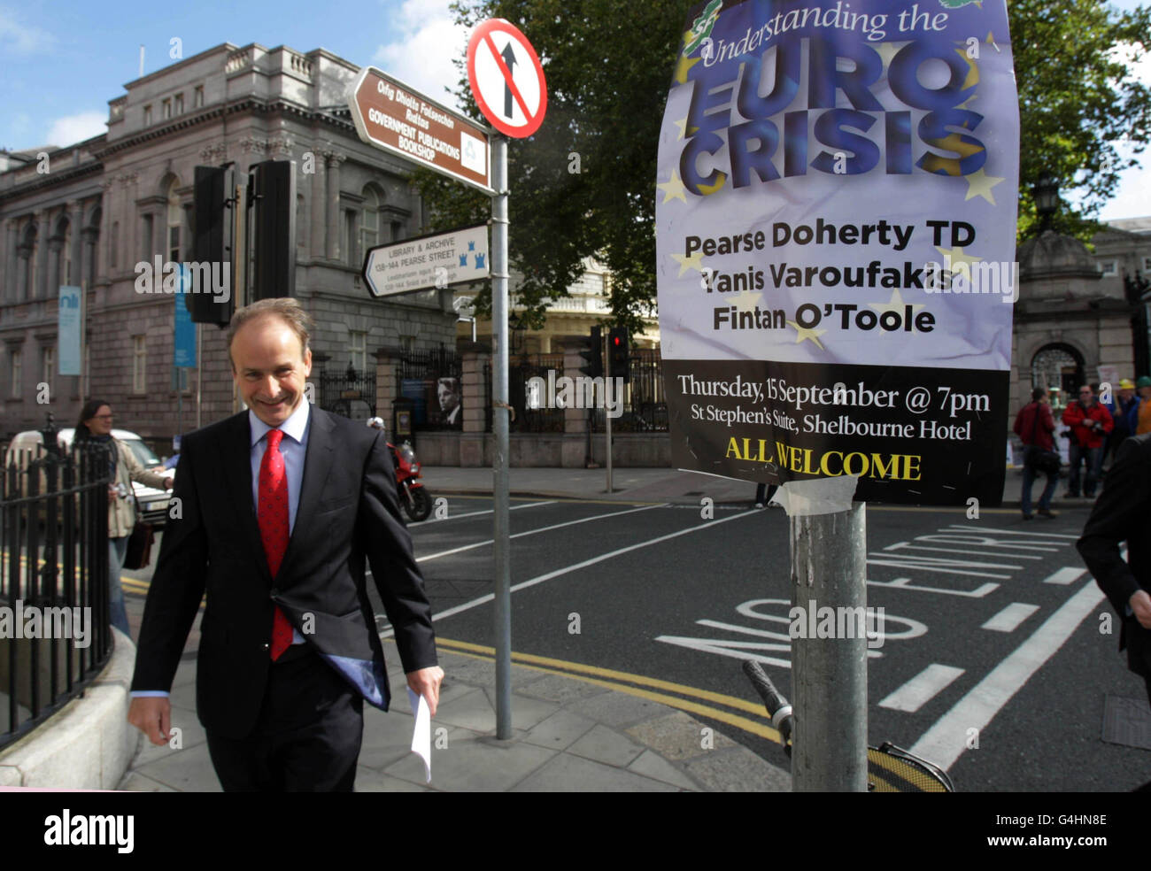TDs return to the Dail Stock Photo - Alamy