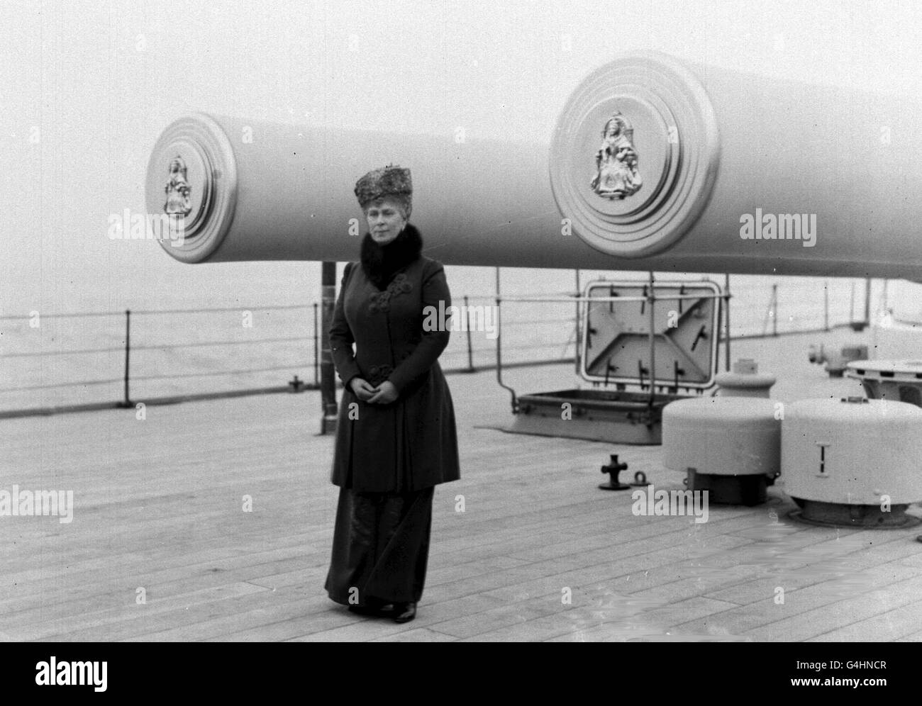 Hms queen mary hi-res stock photography and images - Alamy
