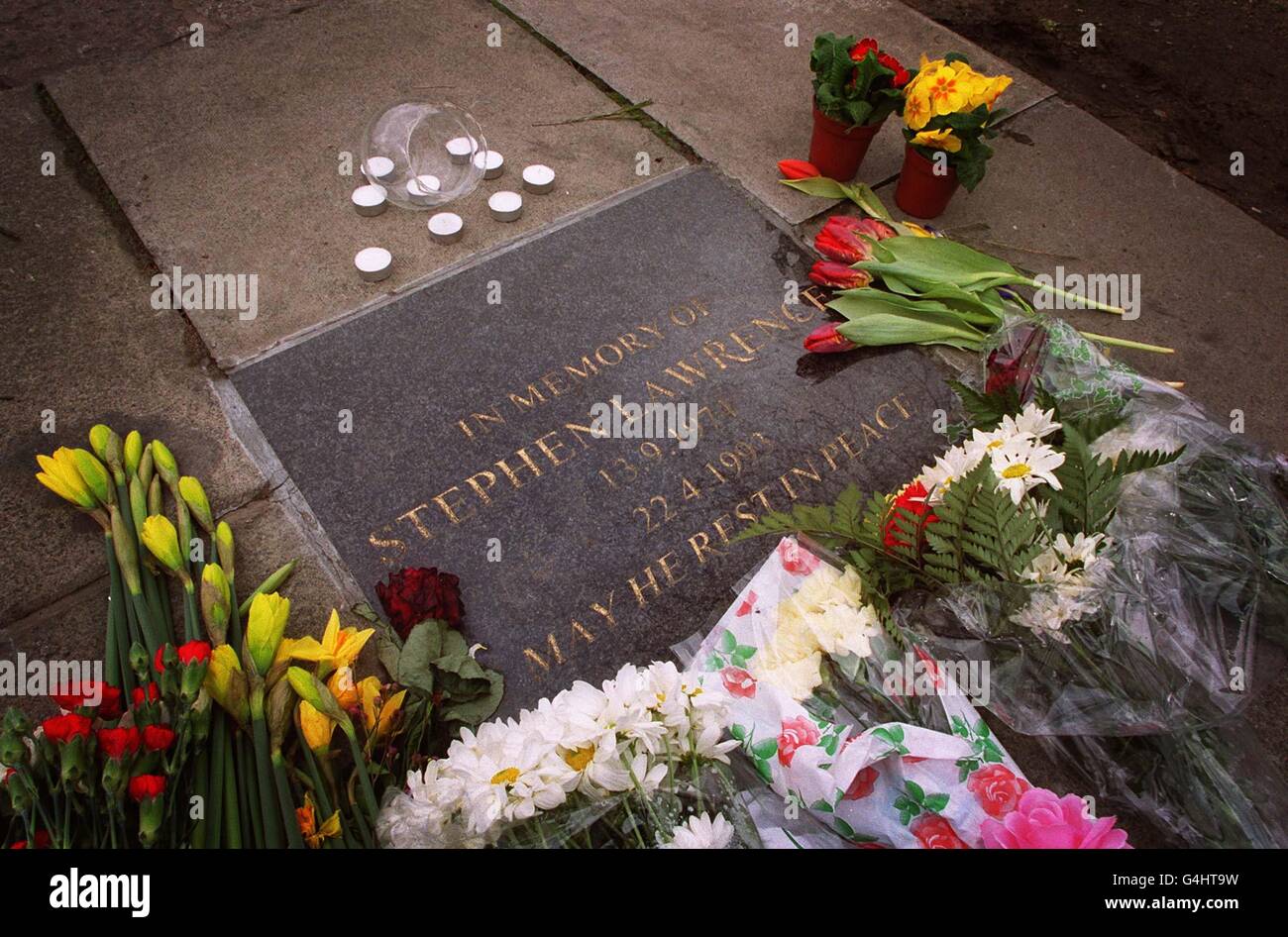 Stephen Lawrence plaque/report 2 Stock Photo - Alamy