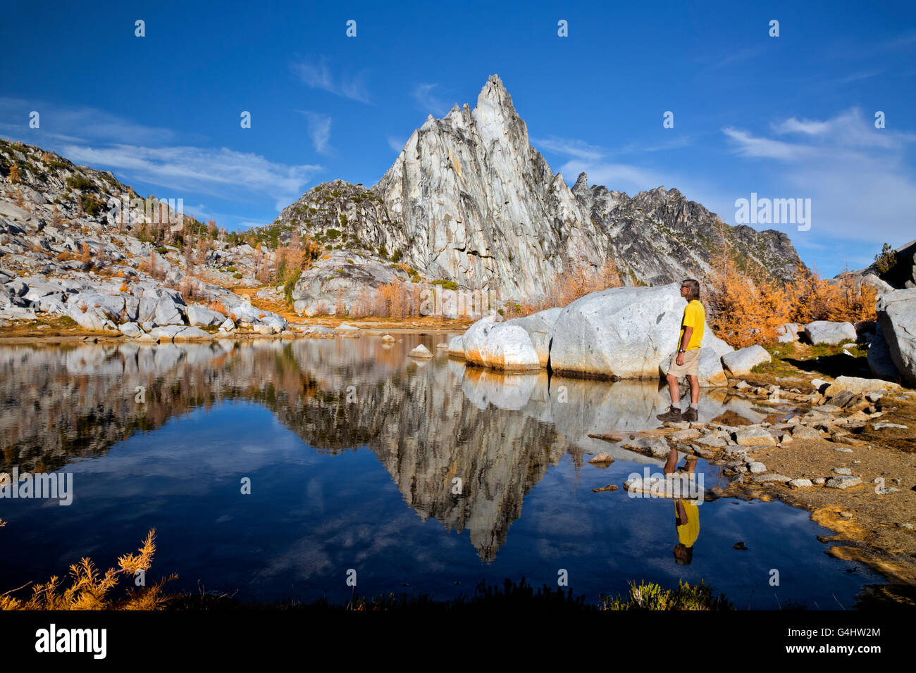 Horizontal peak temple hi-res stock photography and images - Alamy