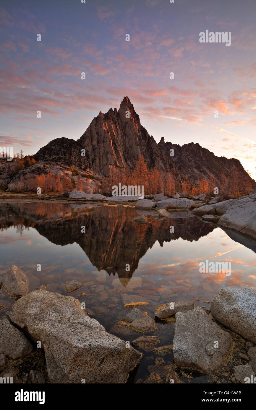 WASHINGTON - Prusik Peak reflecting in Gnome Tarn at sunrise in the ...